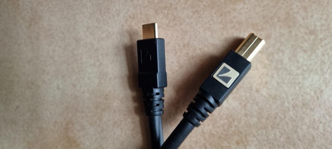 Luxman High Fidelity USB cable (type c to USB) 1.5m In Excellent ...