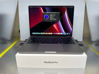 MacBook Pro 16 inch Full Box Set 10/10 Condition, Computers & Tech ...