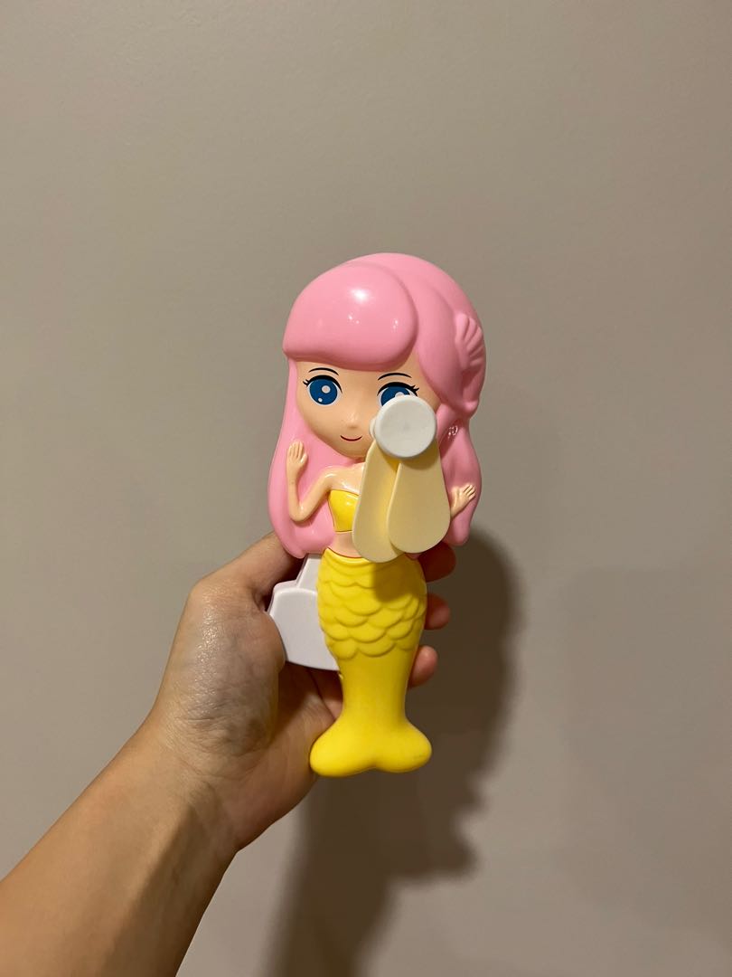 Manual Handheld Portable Fan for Kids, Hobbies & Toys, Toys & Games on ...