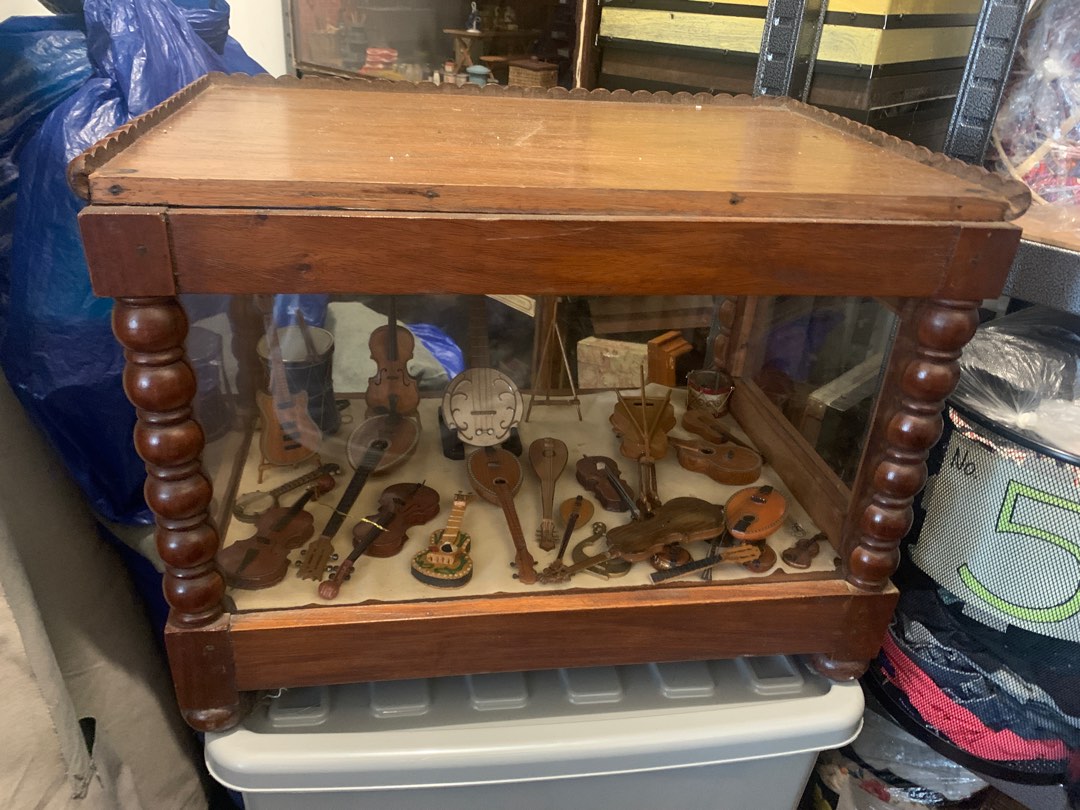 [LF-5-61] Miniature Musical Instruments in Glass Enclosed wooden ...