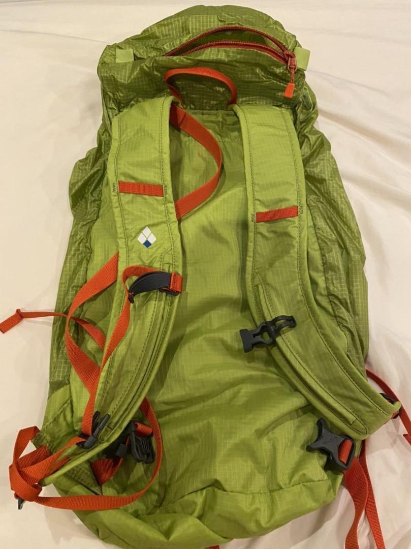mont-bell Versalite pack 20 輕量可收折休閒背包, 男裝, 袋, 背包 - Carousell