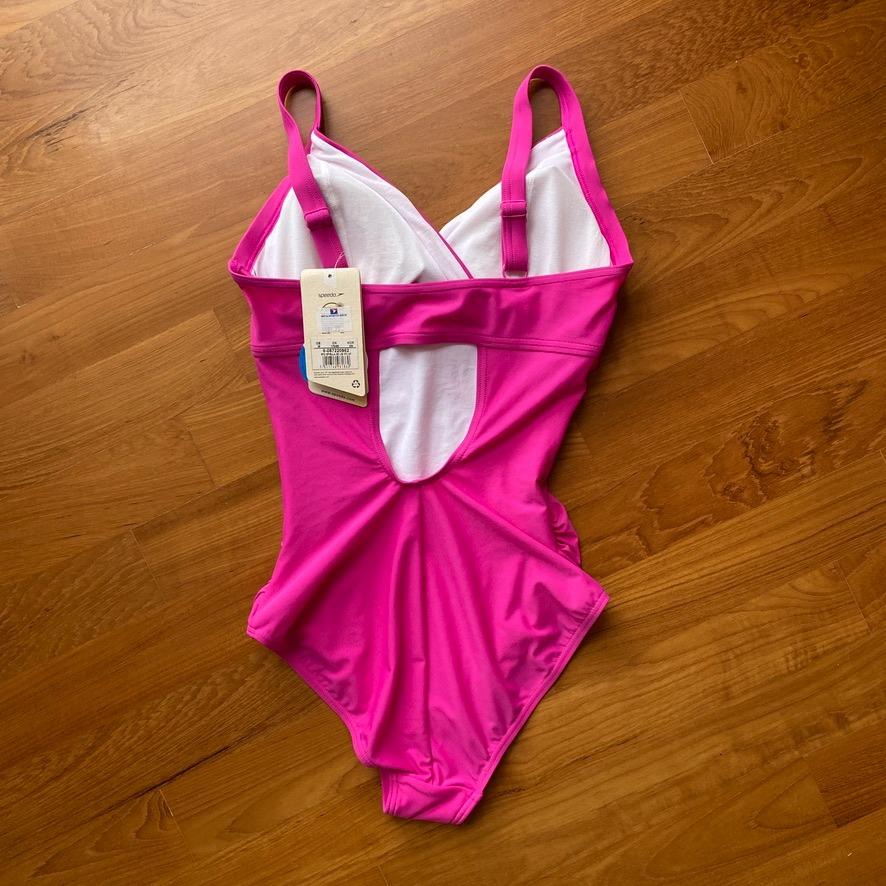 Speedo Hot Pink Swimsuit, Women's Fashion, Swimwear, Bikinis ...