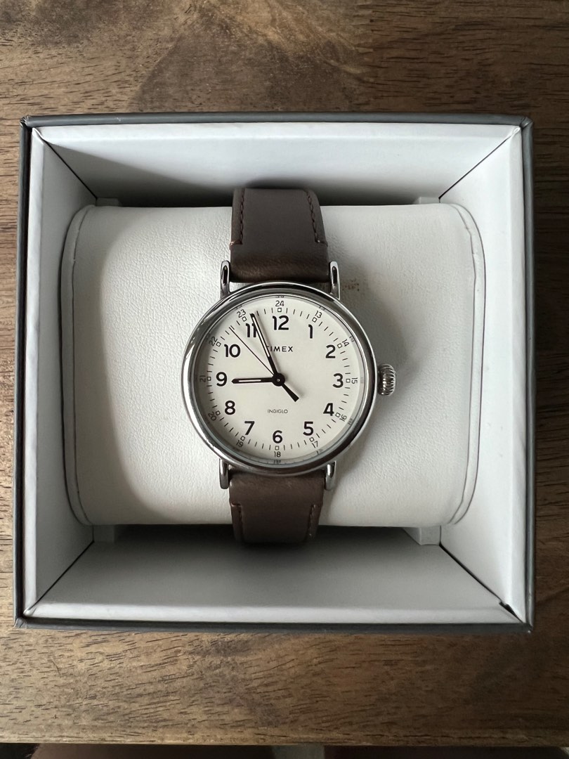 Timex Weekender Leather Indiglo 40mm Watch, Men's Fashion, Watches ...