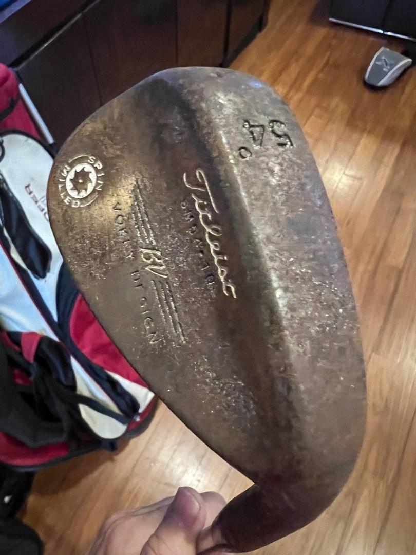 Titleist The machined grooves are cut with a type of circular saw that ...