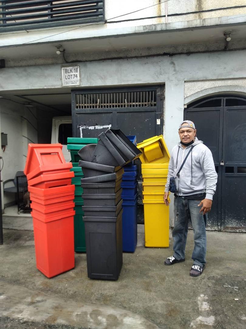 TRASH BIN SWING TOP, Furniture & Home Living, Cleaning & Homecare ...