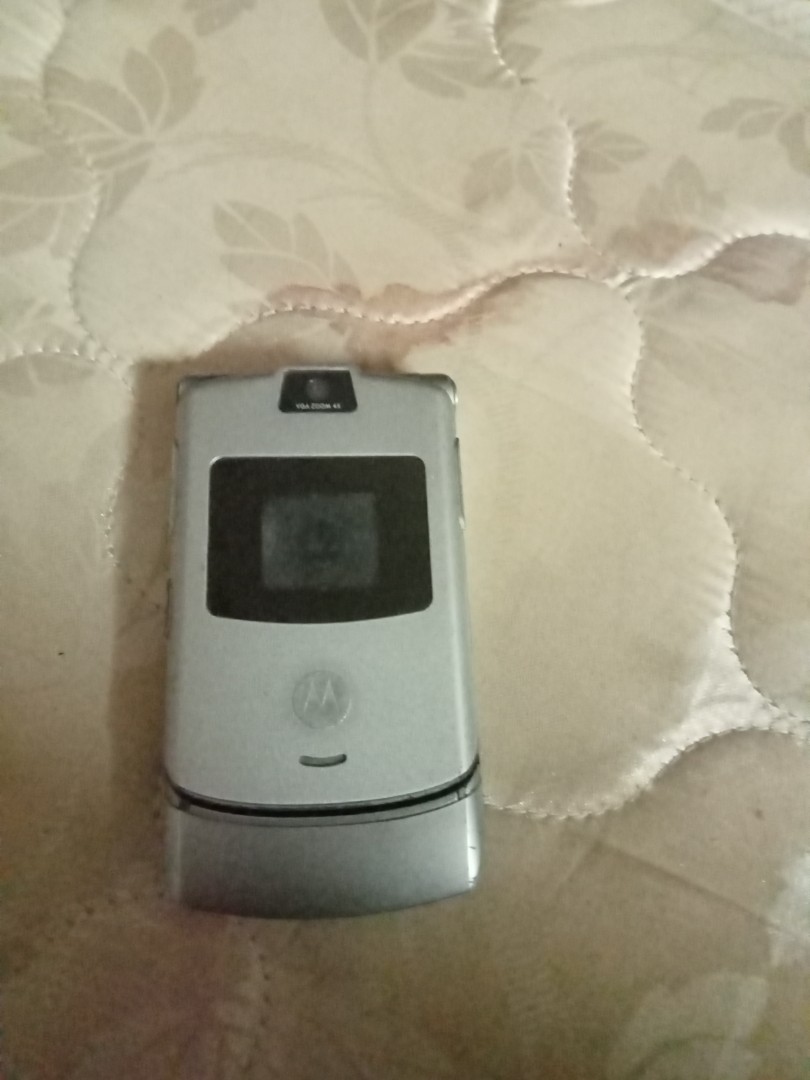 V3, Mobile Phones & Gadgets, Mobile Phones, Android Phones, Motorola on ...