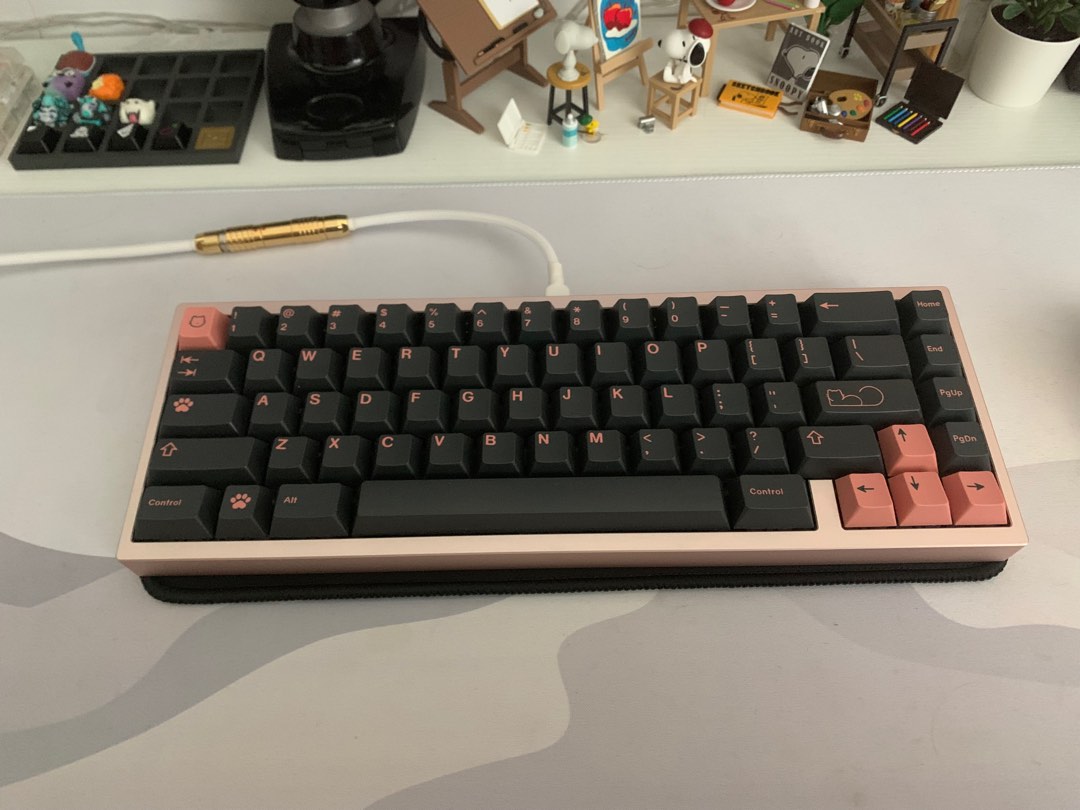 Vega65 rose gold, 電腦＆科技, 電腦周邊及配件, 電腦鍵盤及相關產品 - Carousell