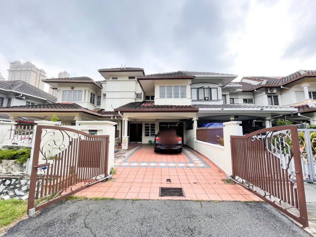 [WTS] 2 Storey Terrace USJ 18, Subang Jaya, Property, For Sale on Carousell