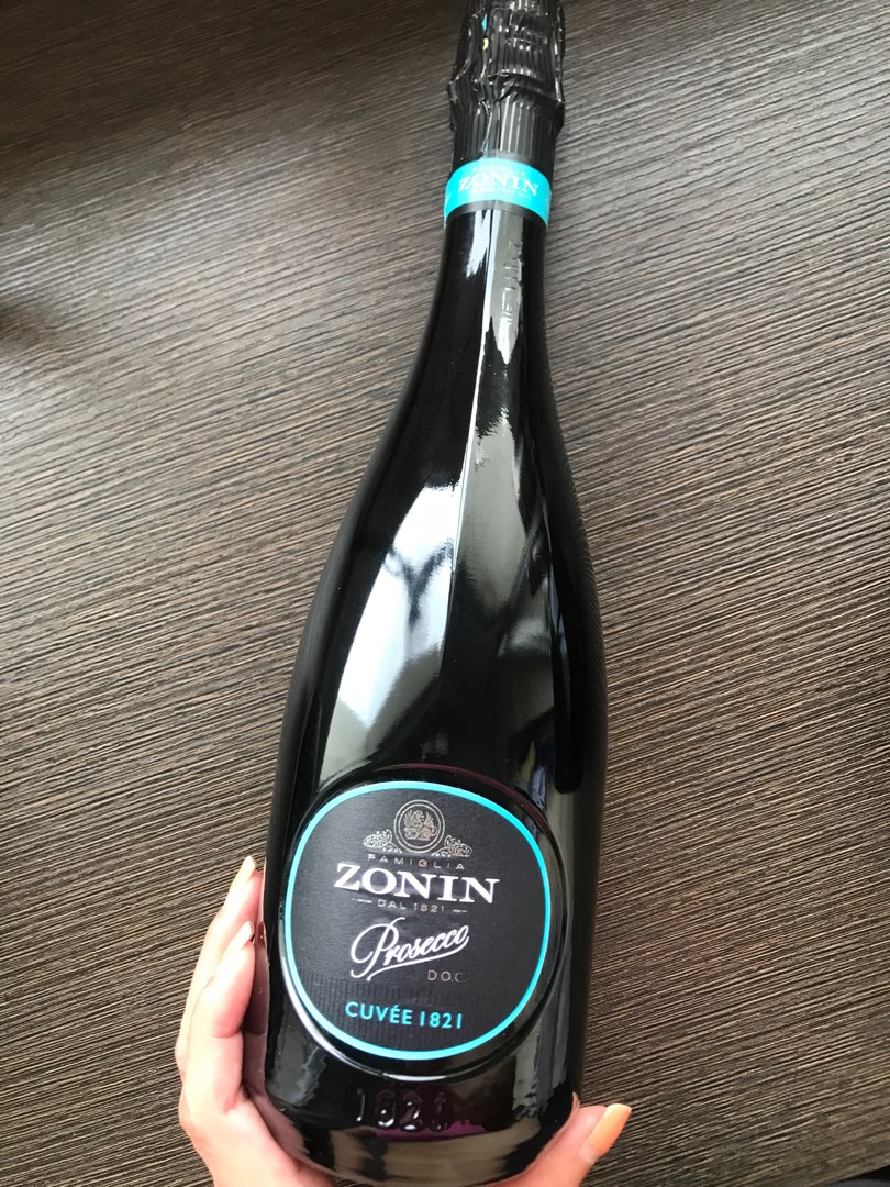 Zonin Prosecco 750ml, Food & Drinks, Alcoholic Beverages on Carousell