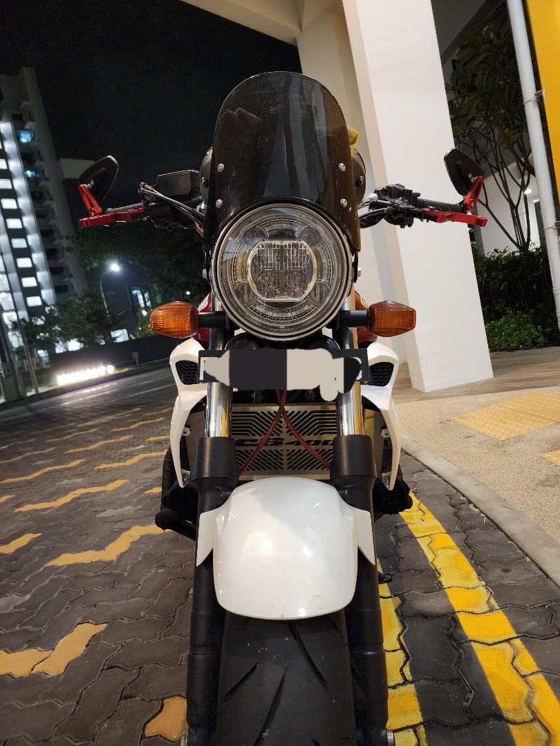 Cb400SF Super Four Shroud, Motorcycles, Motorcycle Accessories on Carousell