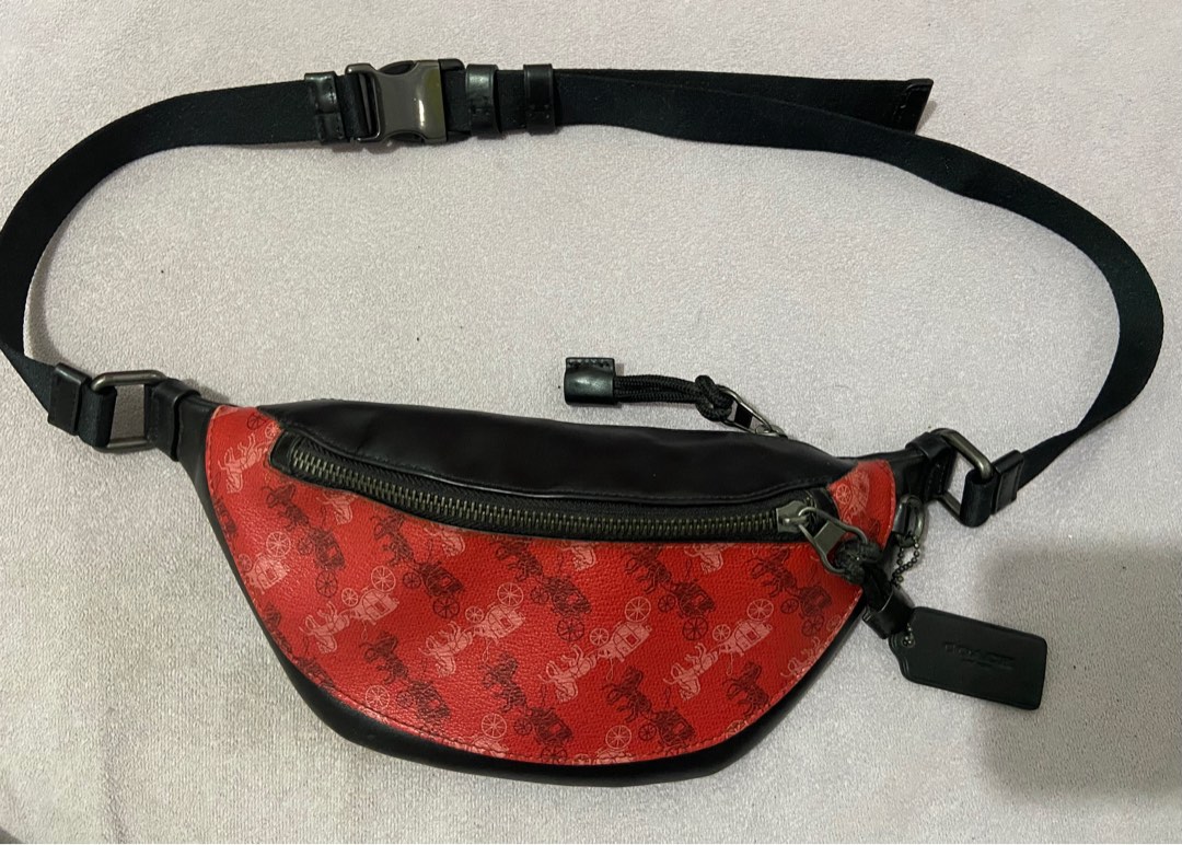 COACH FANNY PACK, Luxury, Bags & Wallets on Carousell