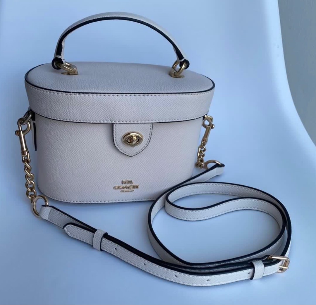 Coach Kay Crossbody Bag, Luxury, Bags & Wallets on Carousell
