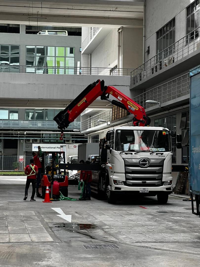 Crane lorry / Open Lorry / Lorry Crane , Home Services, Movers ...