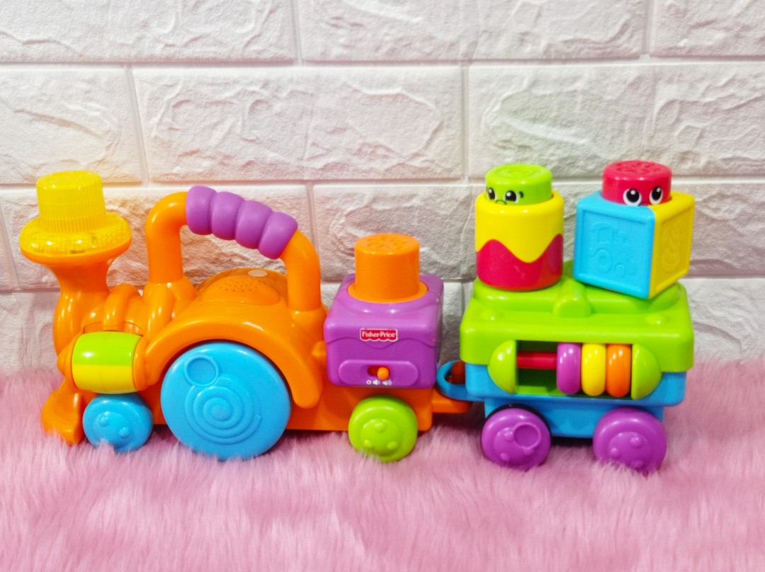 FISHER PRICE PEEK A BOO STACK UP TRAIN, Babies & Kids, Infant Playtime ...