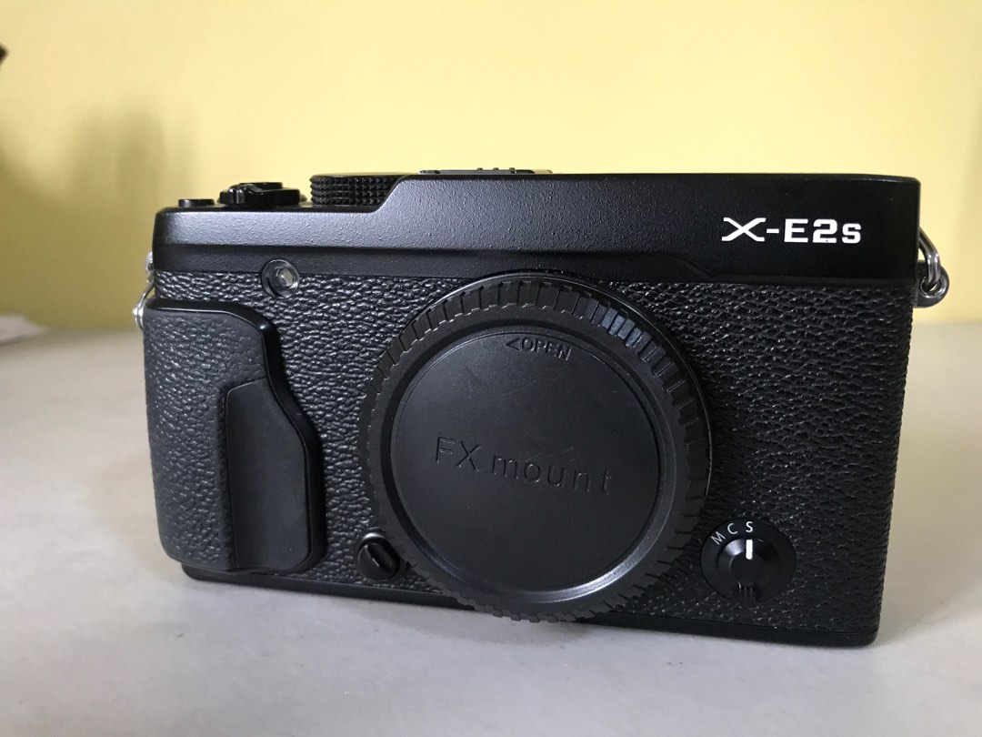 Fujifilm Xe2s digital camera, Photography, Cameras on Carousell