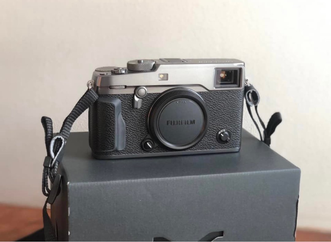 Fujifilm X-Pro 2 Graphite Edition with XF 23mm F2 R WR Graphite Lens ...