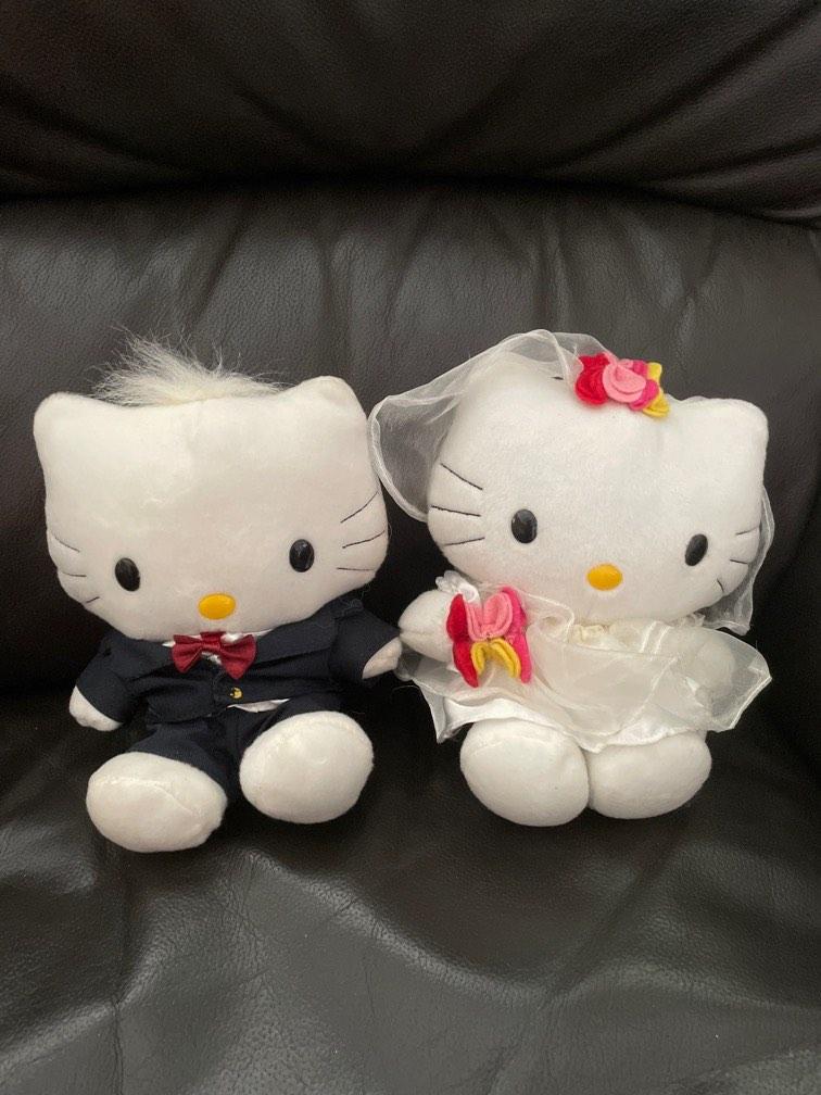 Hello Kitty Couple Toys / Collectibles, Hobbies & Toys, Toys & Games on ...