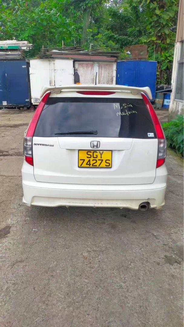 Honda stream- nice seats and spoiler, Car Accessories, Accessories on ...