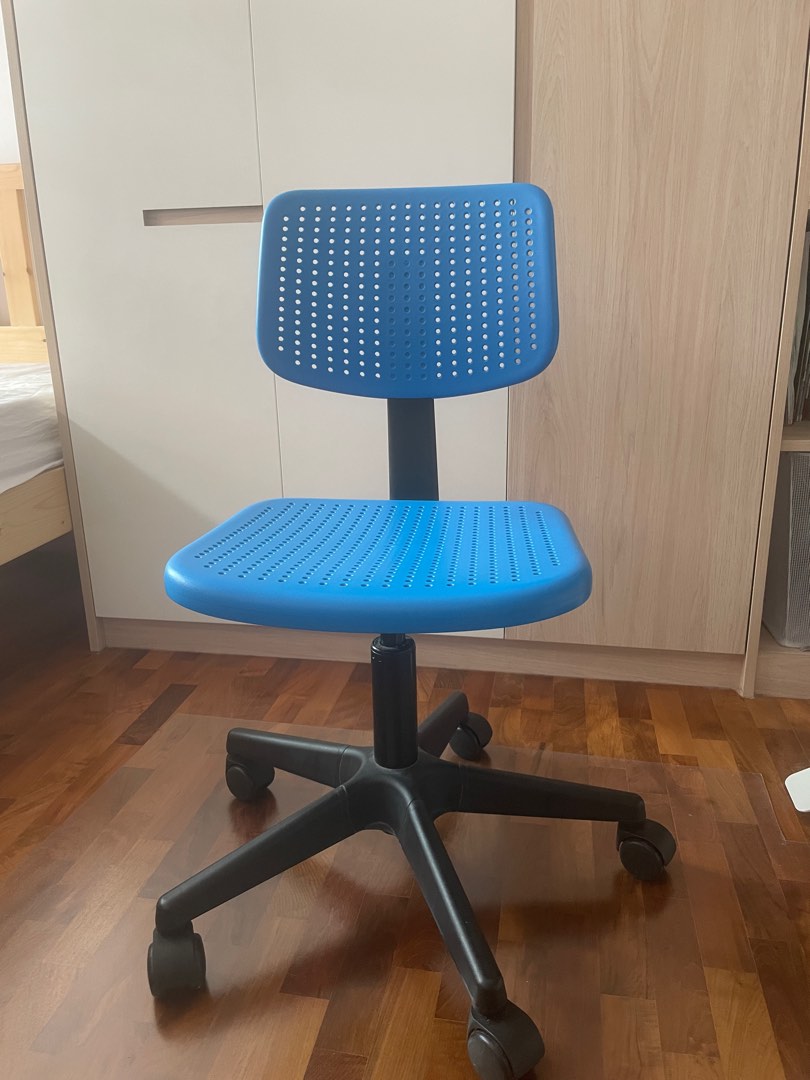 Ikea Alrik Children Swivel Chair - blue, Furniture & Home Living ...