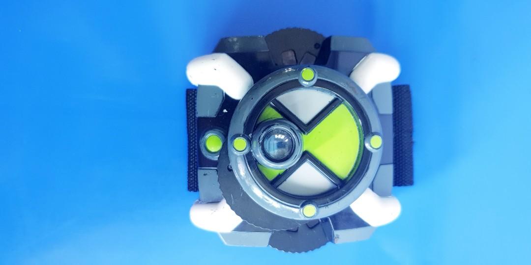 Jam ben 10 ben10 watch omnitrix, Hobbies & Toys, Toys & Games on Carousell