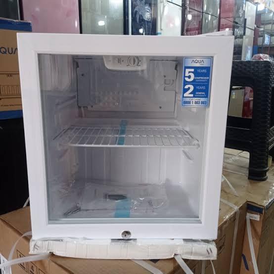 Kulkas mini AQUA 50 bekas display, Elektronik, Lainnya di Carousell