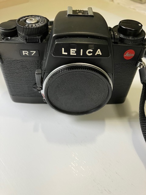 Leica R7 Camera, Photography, Cameras on Carousell