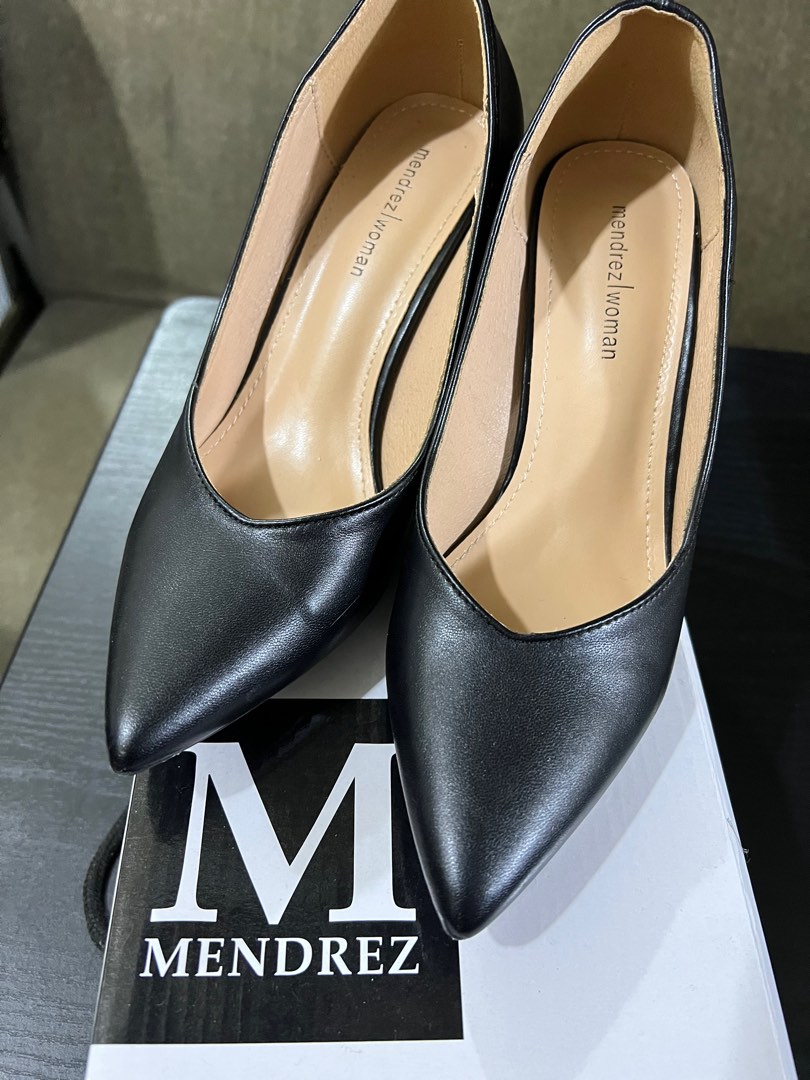 Mendrez Closed Black Heels, Women's Fashion, Footwear, Heels on Carousell