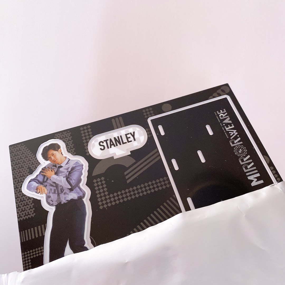 Mirror Stanley 邱士縉 大表哥 演唱會 亞克力立牌, 興趣及遊戲, 收藏品及紀念品, 明星周邊 - Carousell