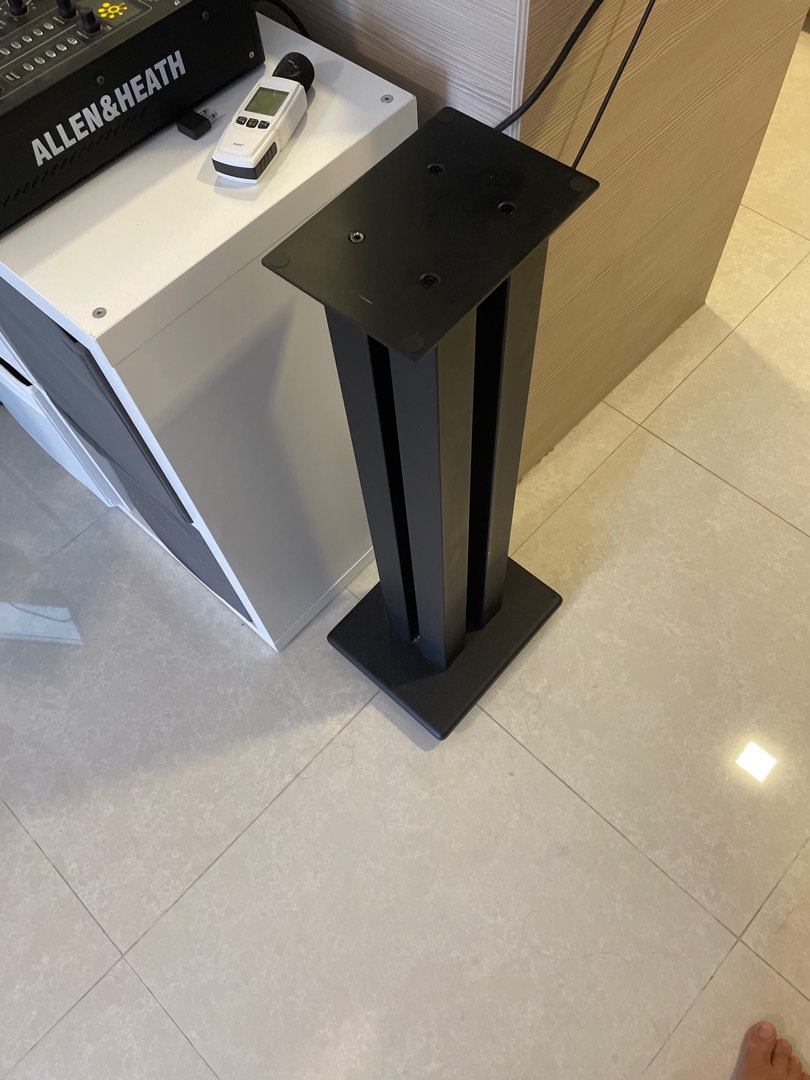 Monolith Speaker stands 2 x 32inch, 2 x 24inch, Furniture & Home Living ...