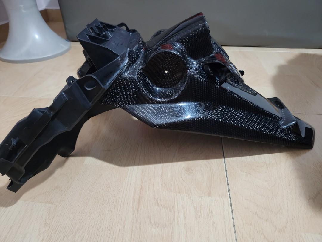 Nmax V2 Carbon Rear Fender, Everything Else on Carousell
