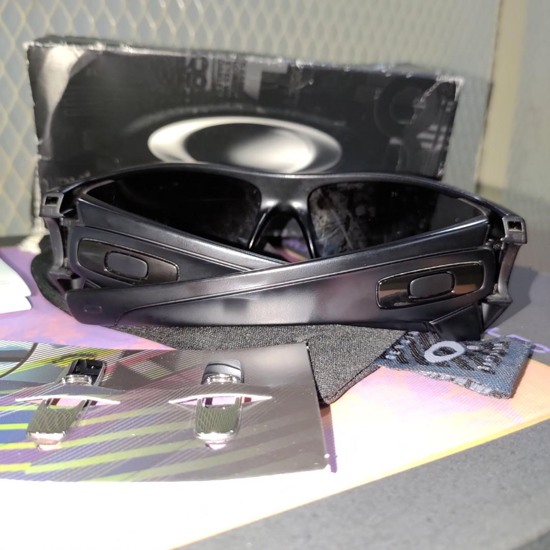 Oakley Batwolf, Men's Fashion, Watches & Accessories, Sunglasses ...