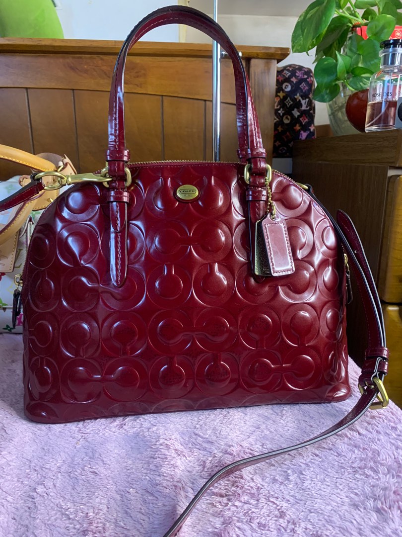 Original Coach Alma, Luxury, Bags & Wallets on Carousell