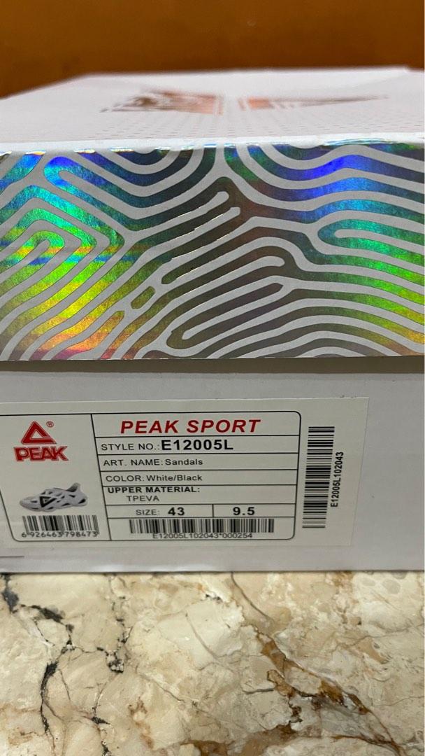 Peak taichi clogs, Men's Fashion, Footwear, Slippers & Slides on Carousell