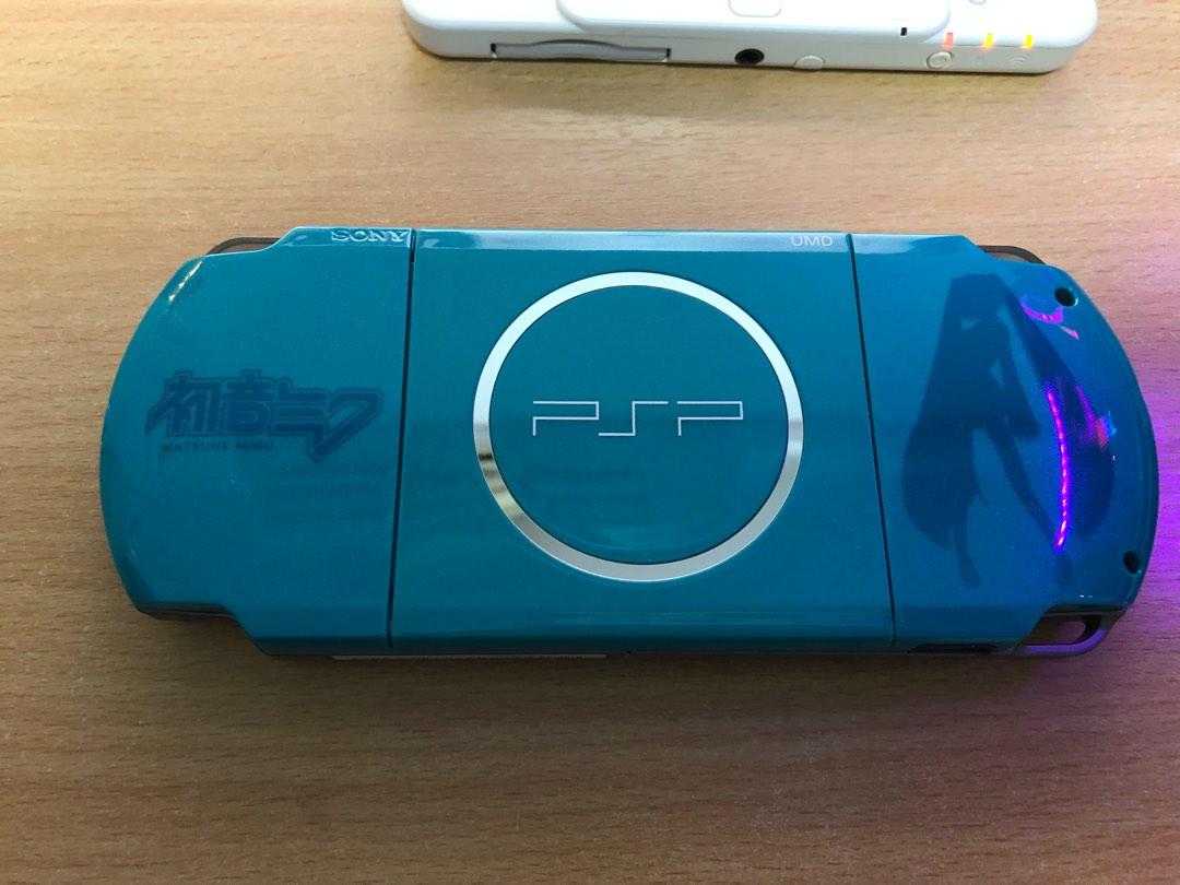 PSP - 3000 Hatsune miku limited edition, Video Gaming, Video Game ...