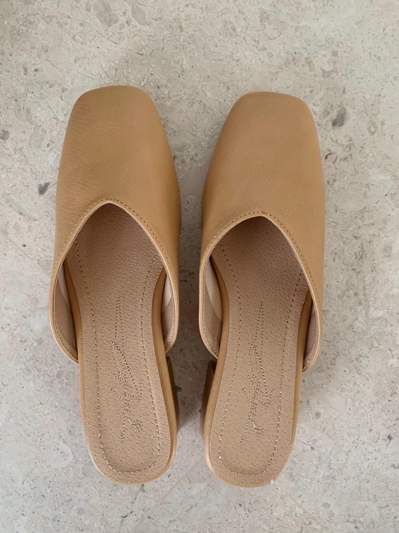 Sandle, Women's Fashion, Footwear, Sandals on Carousell