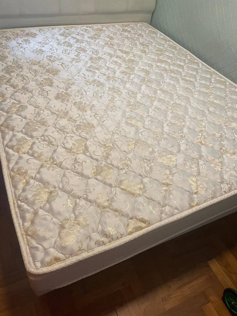 Sea horse diamond mattress