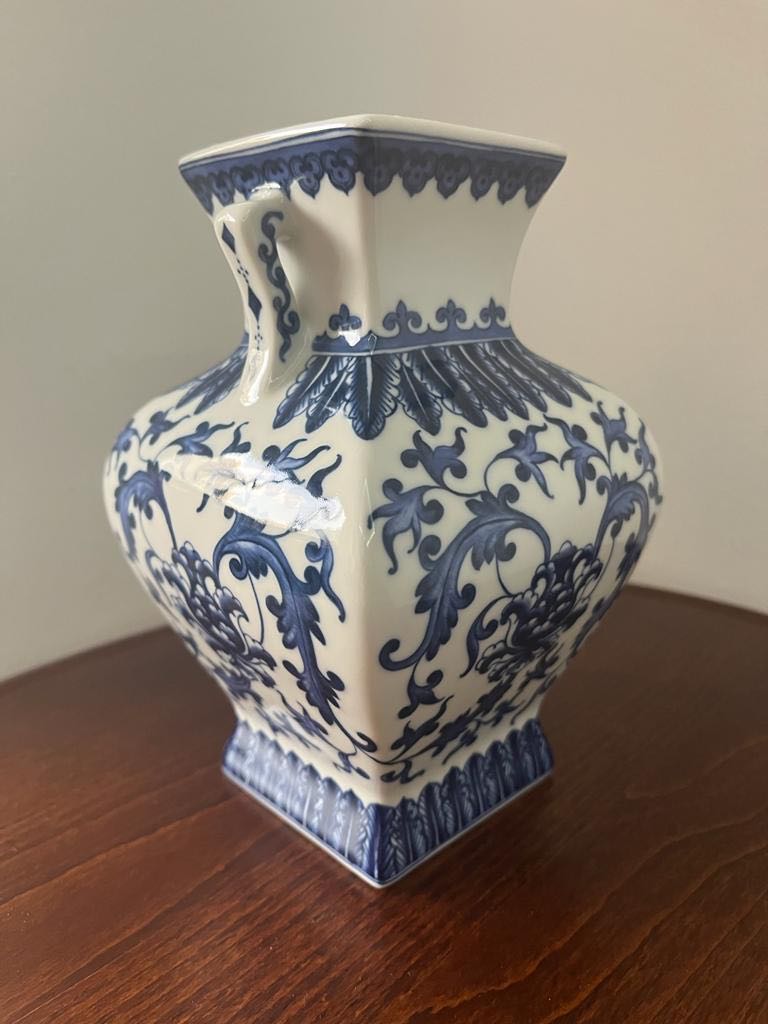 Ming Chinese Vase, Furniture & Home Living, Home Decor, Vases ...