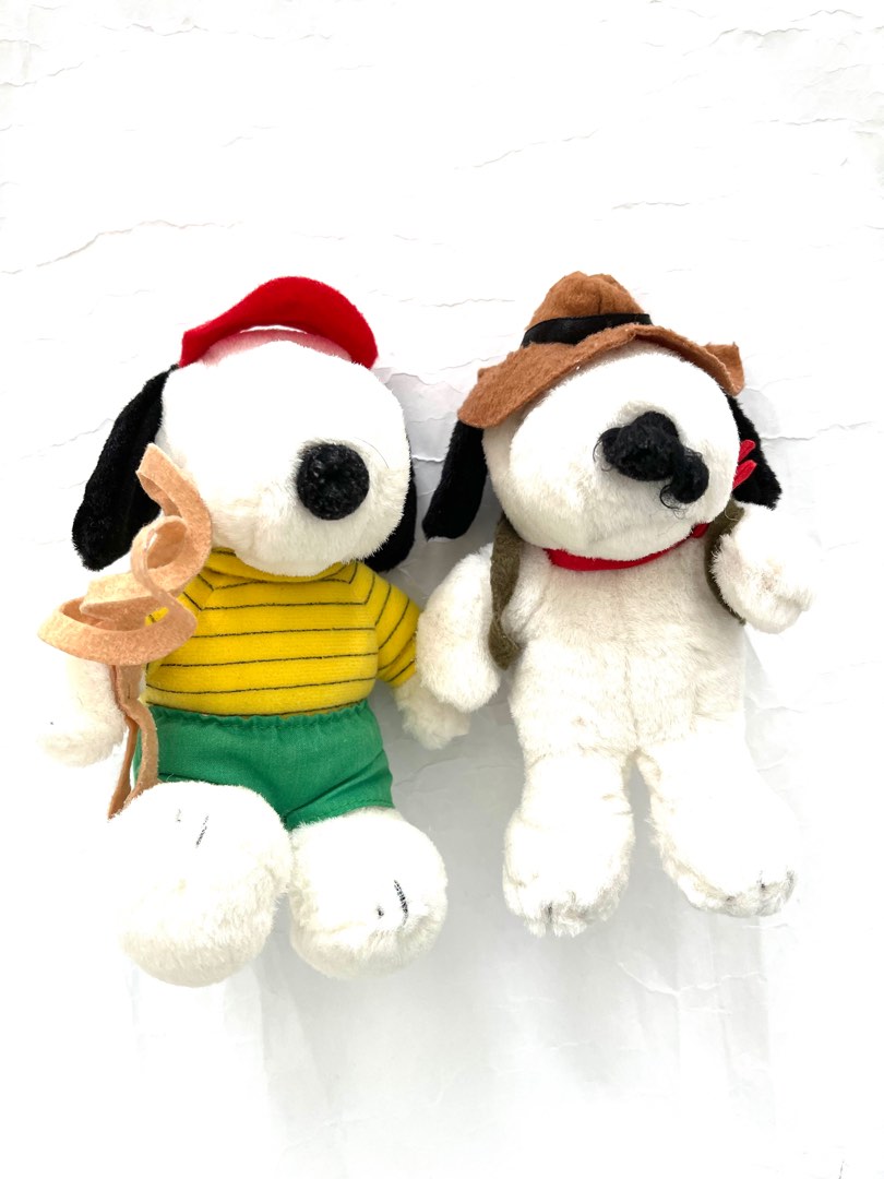 SIA Snoopy plush, Hobbies & Toys, Toys & Games on Carousell