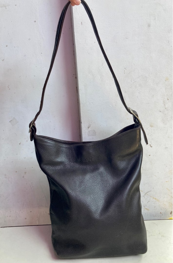 ssamzie, Women's Fashion, Bags & Wallets, Shoulder Bags on Carousell