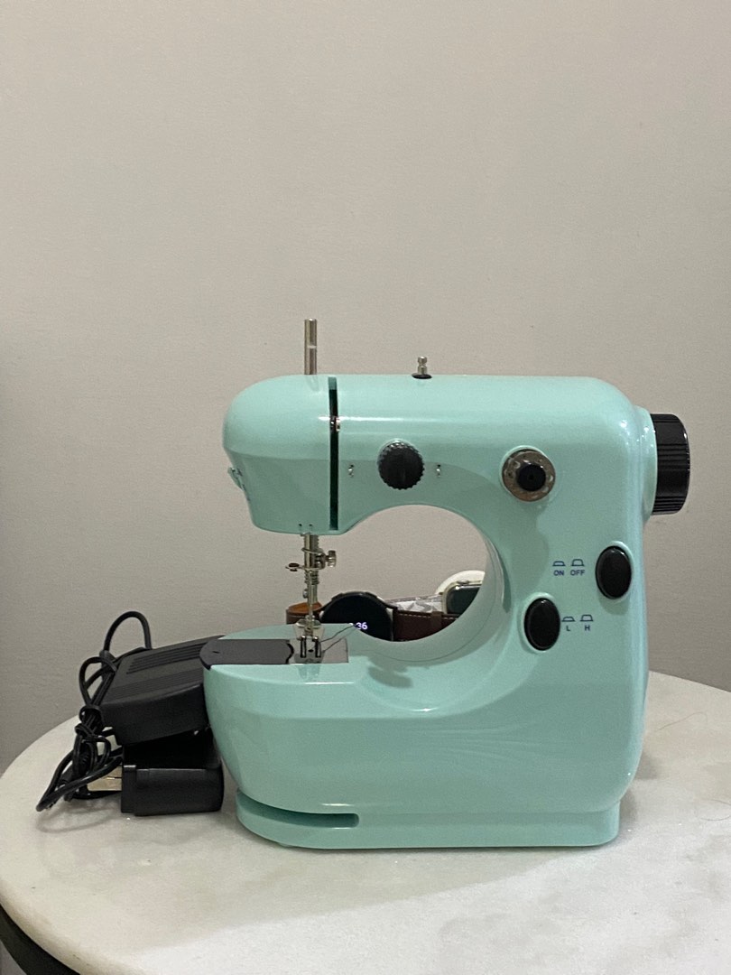 Turquoise Sewing Machine with Light, TV & Home Appliances, Electrical ...