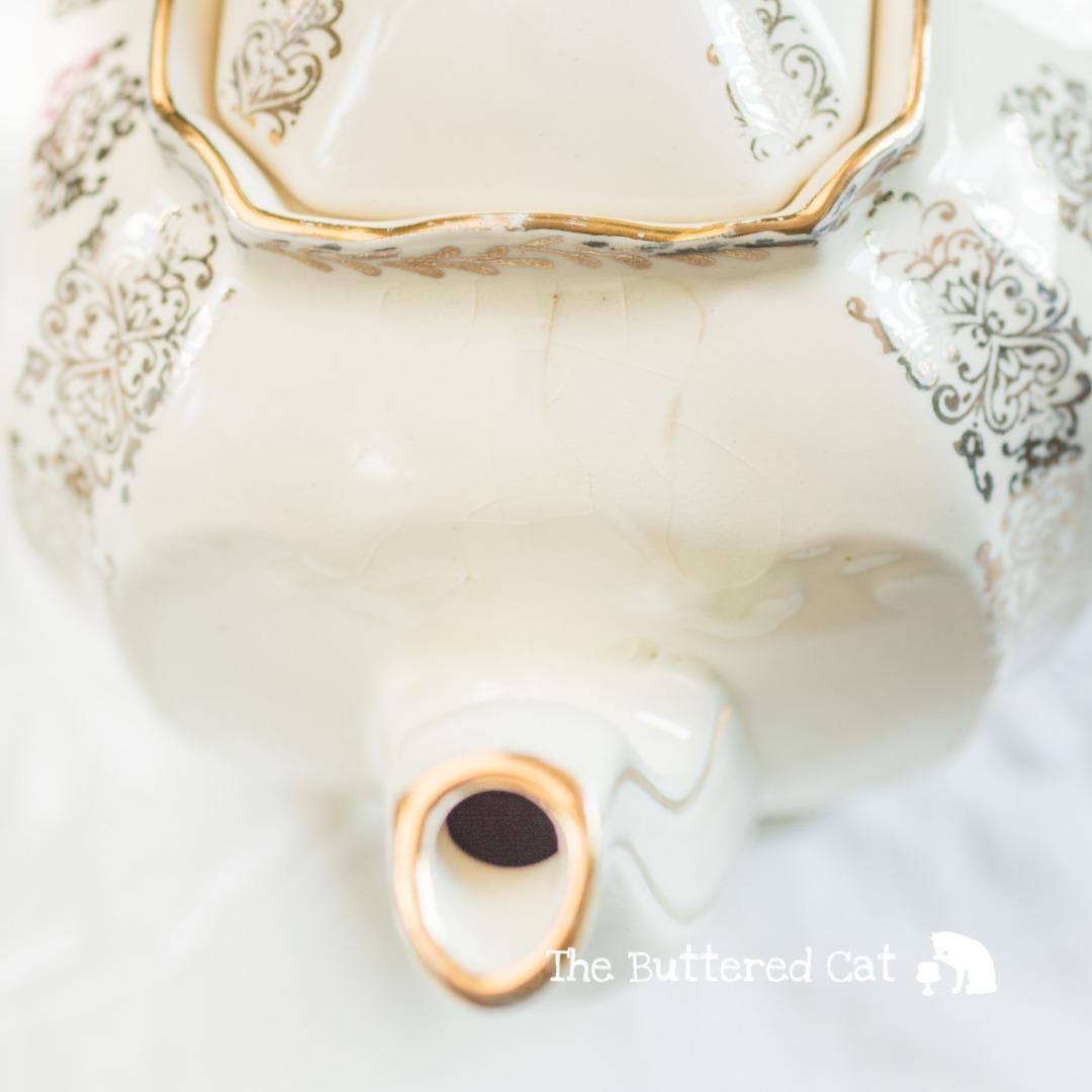 Vintage Sadler pink dress 'Dainty Miss' teapot and matching milk jug ...