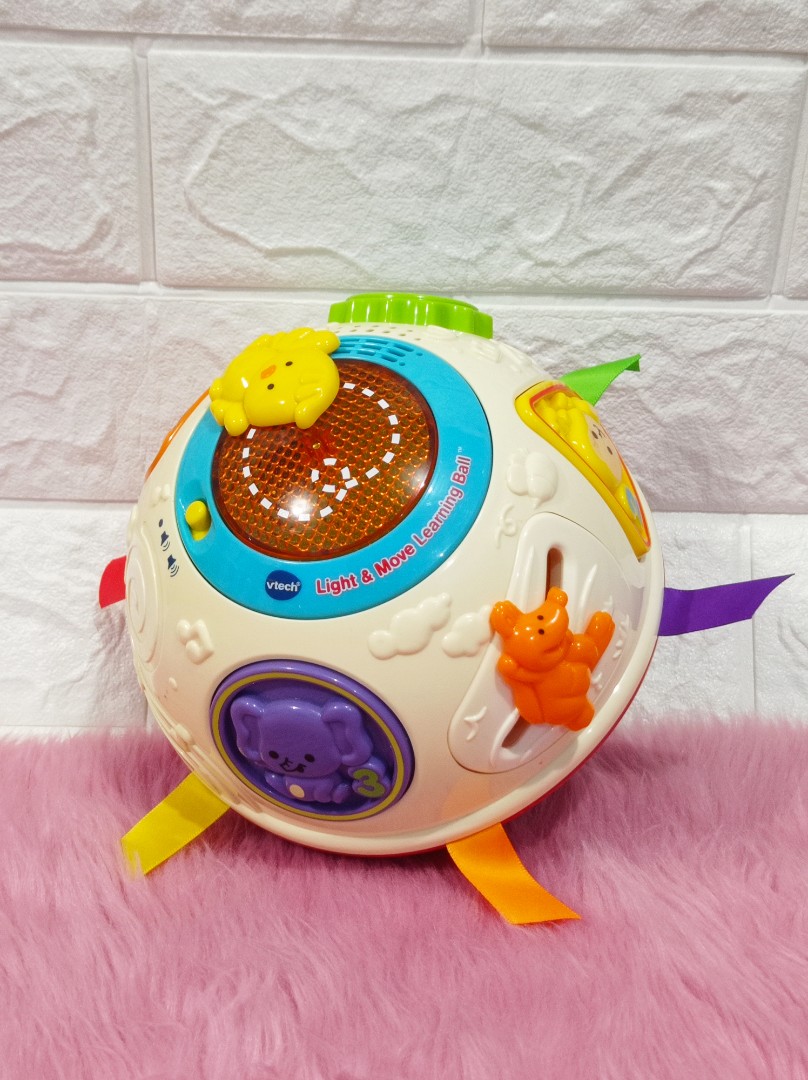 V-TECH LIGHT & MOVE LEARNING CRAWL BALL, Babies & Kids, Infant Playtime ...