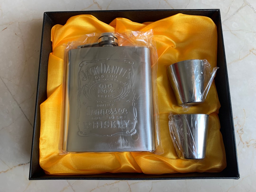 Whiskey flask with 2 cup, Furniture & Home Living, Kitchenware ...