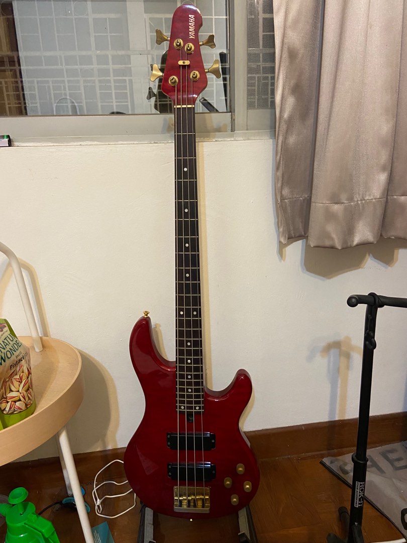 Yamaha BBG4AII Bass Guitar (Made in Taiwan), Hobbies & Toys, Music ...