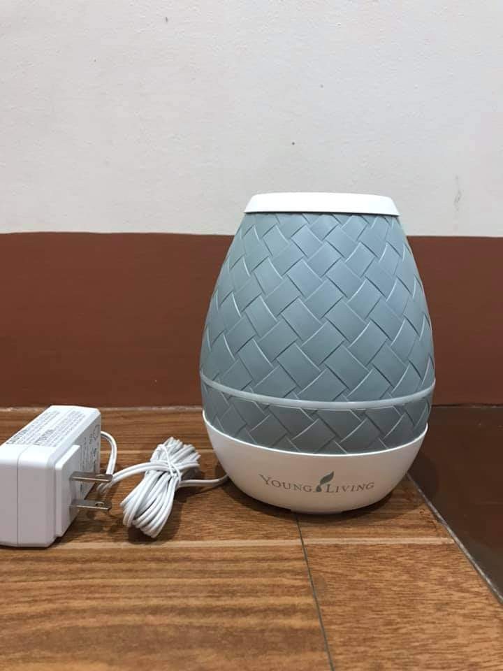 Young Living Diffuser, Furniture & Home Living, Home Fragrance on Carousell