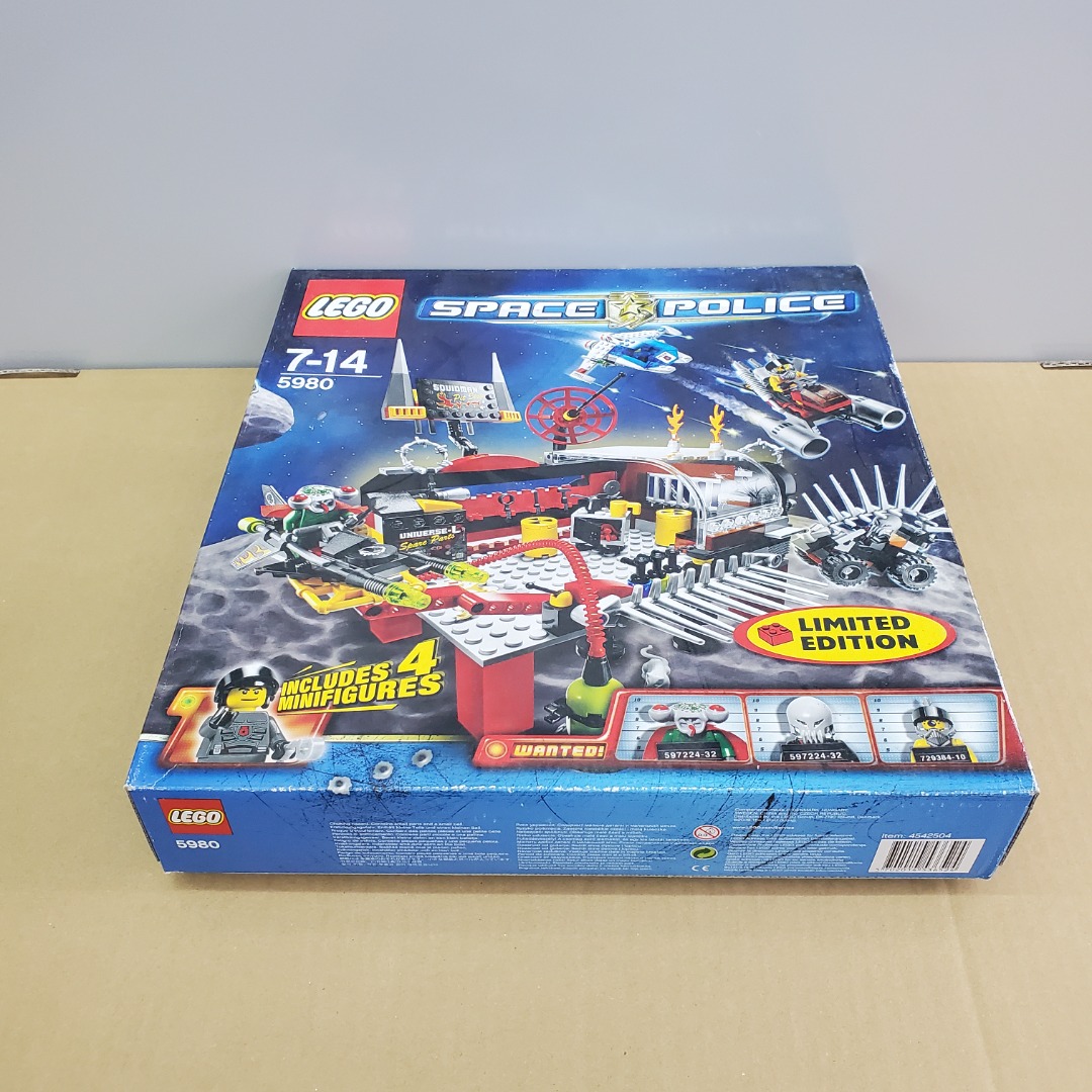 全新絕版 Lego Space 5980 Squidman's Pitstop 樂高太空系列 烏賊維修站，全新，未開，盒正常 (如圖) 。要求 ...