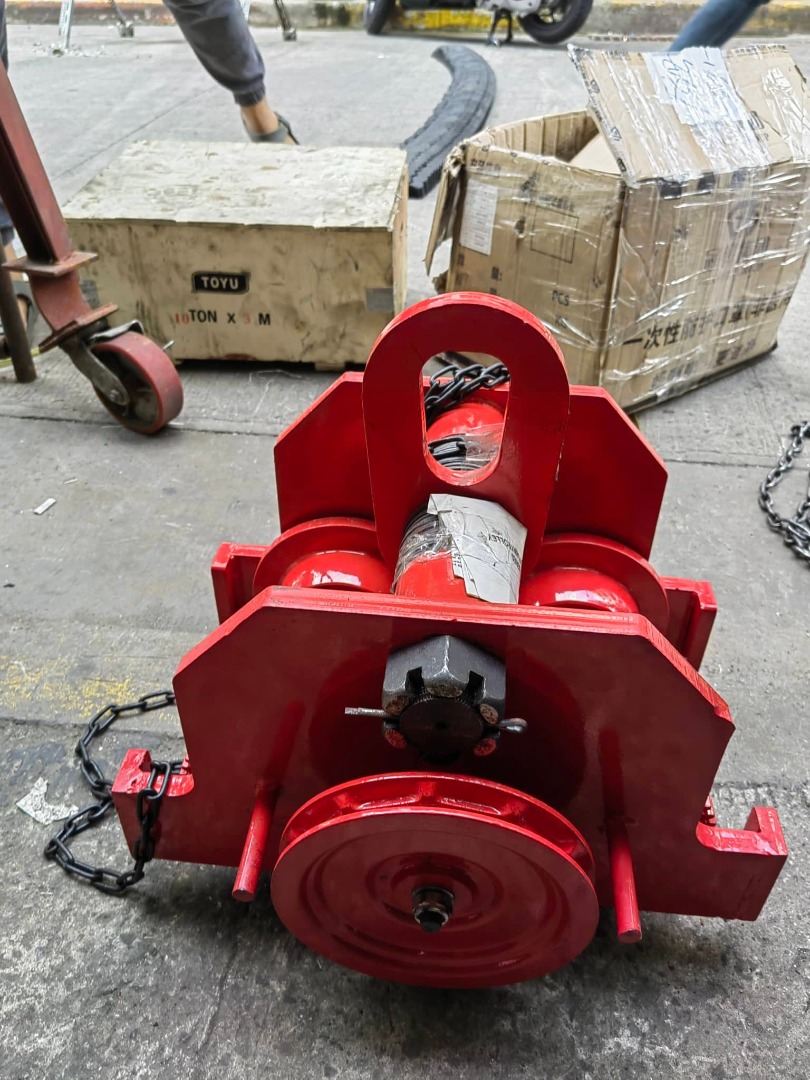 GST CHAIN TROLLEY, Commercial & Industrial, Industrial Equipment on ...