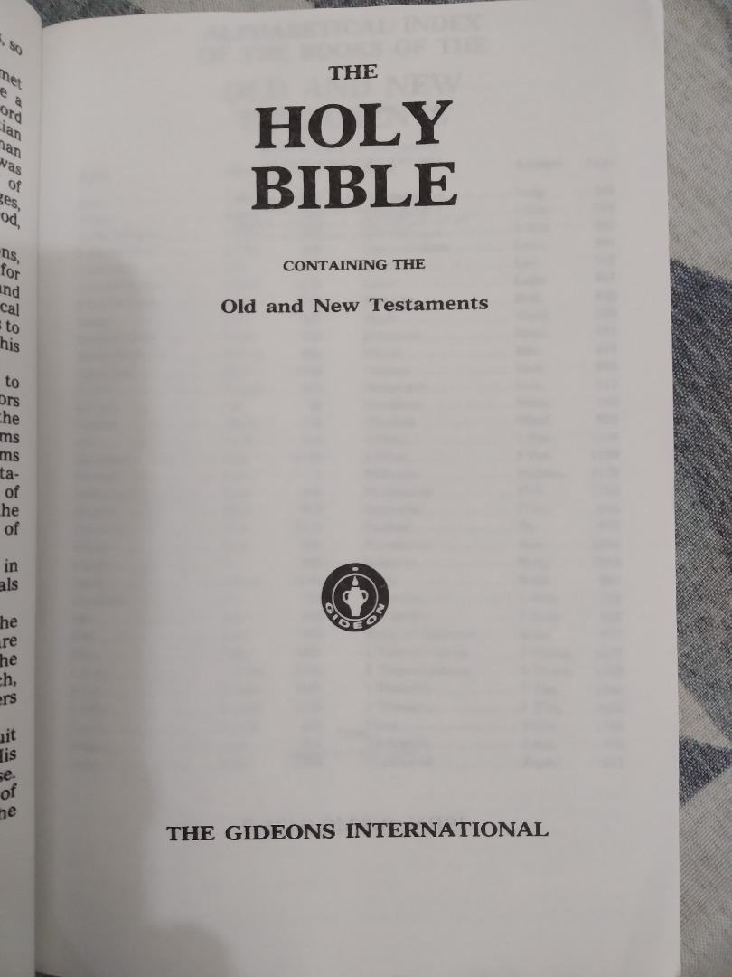 Holy Bible: The Gideons (New King James Version 1982), Hobbies & Toys, Books & Magazines ...