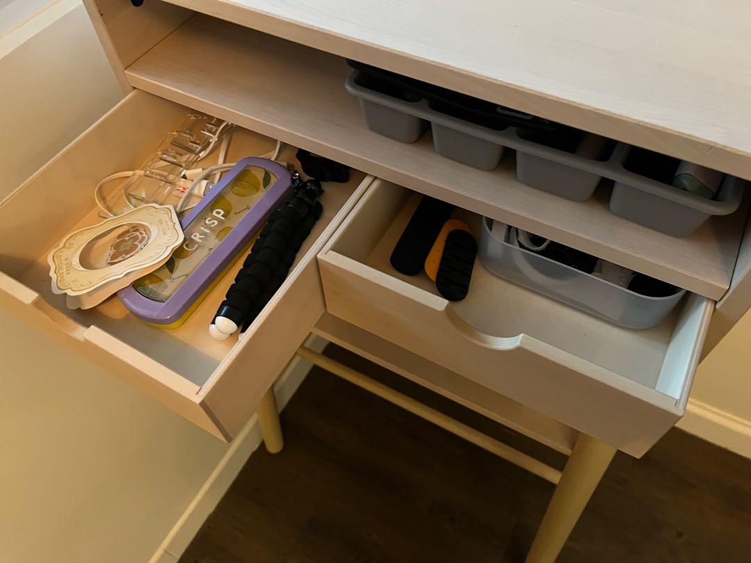 Ikea Knotten standing desk, 傢俬＆家居, 傢俬, 書櫃、櫃子及架 - Carousell