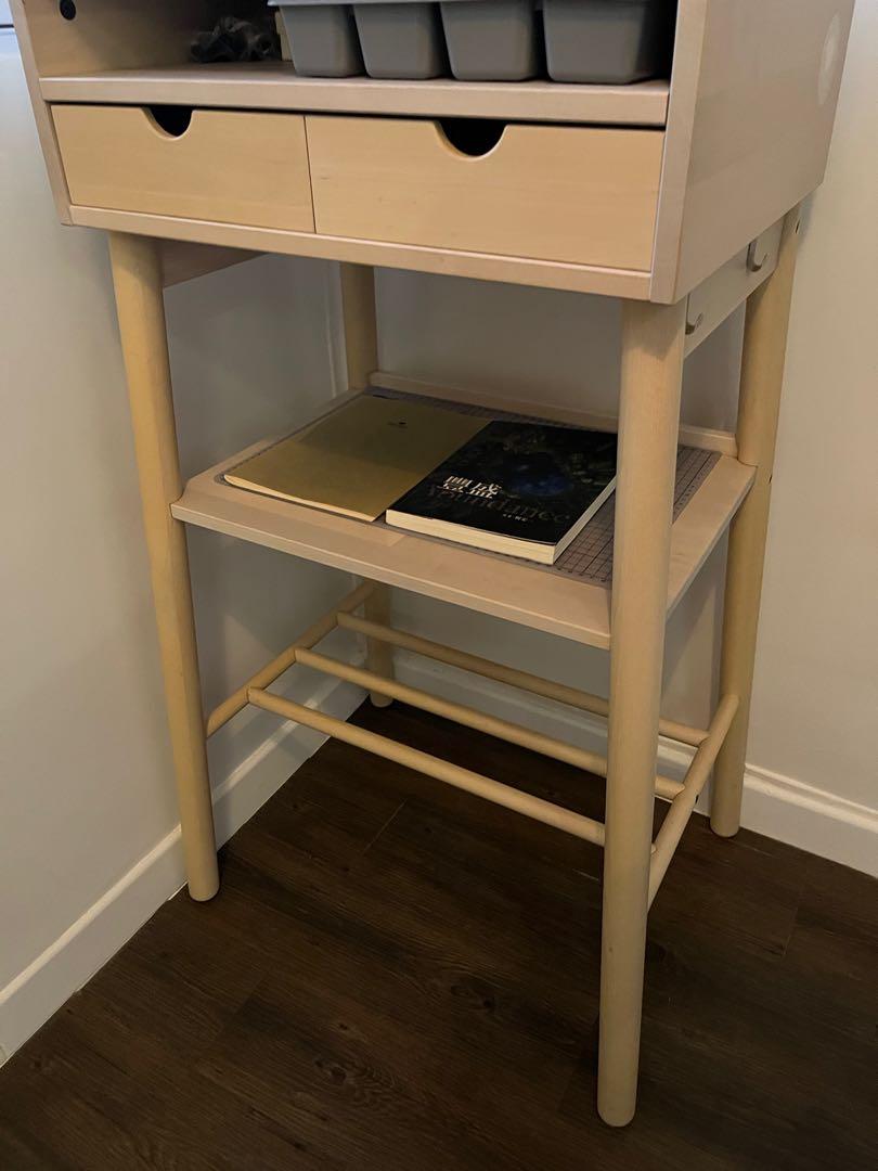 Ikea Knotten standing desk, 傢俬＆家居, 傢俬, 書櫃、櫃子及架 - Carousell